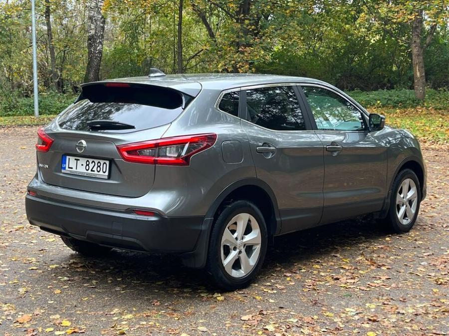 Grey Nissan Qashqai 2019 in Riga, with an engine capacity of 1.60 L and mileage of 0 thousand km for 10699 €, photo 6 on AUTOMOTO.COM.LV