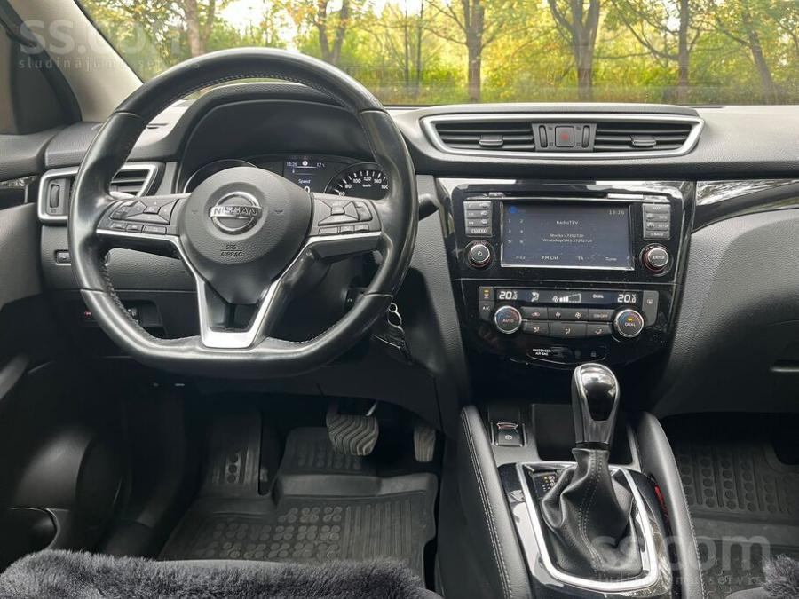 Grey Nissan Qashqai 2019 in Riga, with an engine capacity of 1.60 L and mileage of 0 thousand km for 10699 €, photo 12 on AUTOMOTO.COM.LV