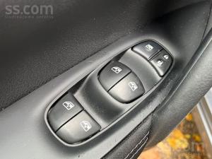 Grey Nissan Qashqai 2019 in Riga, with an engine capacity of 1.60 L and mileage of 0 thousand km for 10699 €, photo 19 on AUTOMOTO.COM.LV