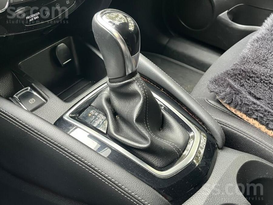Grey Nissan Qashqai 2019 in Riga, with an engine capacity of 1.60 L and mileage of 0 thousand km for 10699 €, photo 23 on AUTOMOTO.COM.LV