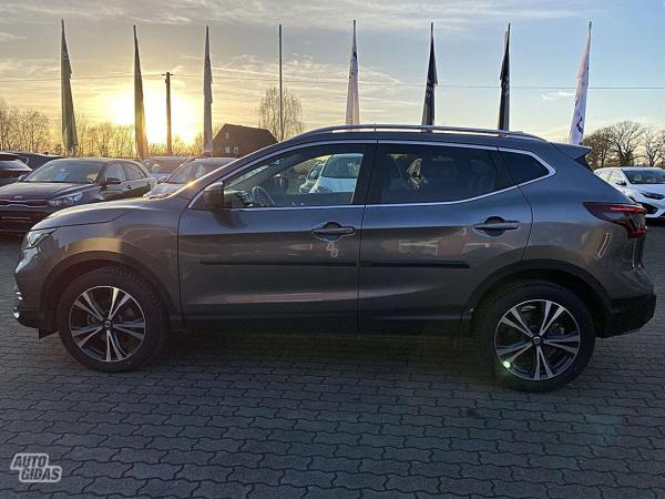 Grey Nissan Qashqai 2020 in Kaunas, with an engine capacity of 1.30 L and mileage of 66 thousand km for 23379 €, photo 4 on AUTOMOTO.COM.LV