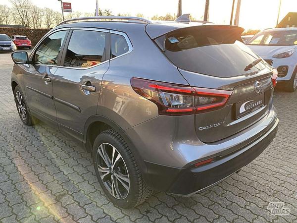 Grey Nissan Qashqai 2020 in Kaunas, with an engine capacity of 1.30 L and mileage of 66 thousand km for 23379 €, photo 5 on AUTOMOTO.COM.LV