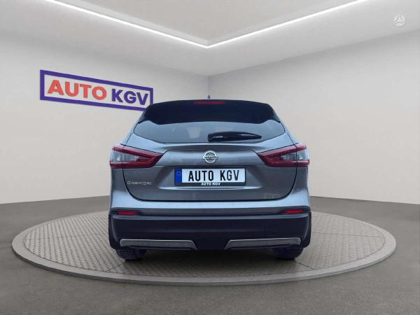 Grey Nissan Qashqai 2020 in Kaunas, with an engine capacity of 1.30 L and mileage of 83 thousand km for 17499 €, photo 4 on AUTOMOTO.COM.LV