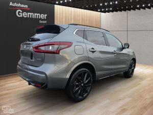 Grey Nissan Qashqai 2020 in Kaunas, with an engine capacity of 1.30 L and mileage of 61 thousand km for 23420 €, photo 4 on AUTOMOTO.COM.LV