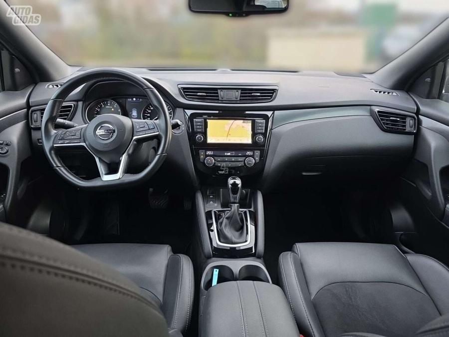 Grey Nissan Qashqai 2020 in Kaunas, with an engine capacity of 1.30 L and mileage of 61 thousand km for 23420 €, photo 11 on AUTOMOTO.COM.LV