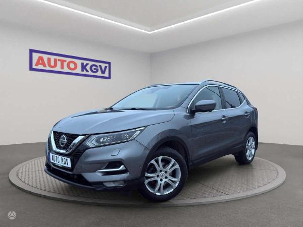 Grey Nissan Qashqai 2020 in Kaunas, with an engine capacity of 1.30 L and mileage of 83 thousand km for 17499 €, photo 1 on AUTOMOTO.COM.LV