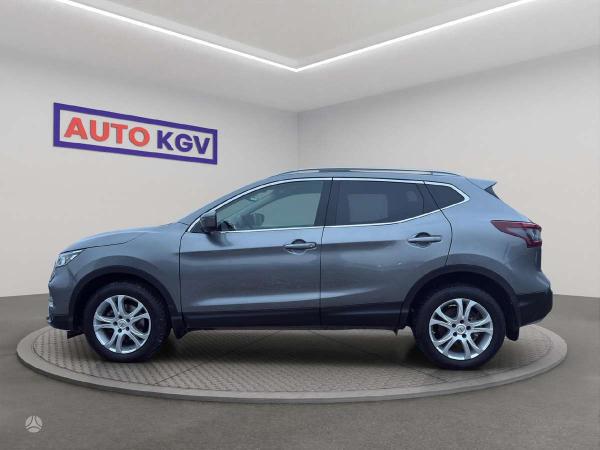 Grey Nissan Qashqai 2020 in Kaunas, with an engine capacity of 1.30 L and mileage of 83 thousand km for 17499 €, photo 2 on AUTOMOTO.COM.LV
