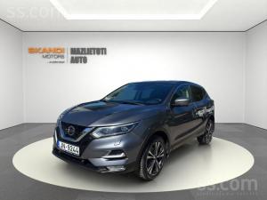 Grey Nissan Qashqai 2020 in Riga, with an engine capacity of 1.30 L and mileage of 141 thousand km for 12990 €, photo  on AUTOMOTO.COM.LV