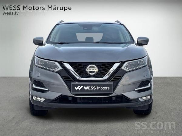 Grey Nissan Qashqai 2020 in Riga, with an engine capacity of 1.30 L and mileage of 101 thousand km for 15990 €, photo 5 on AUTOMOTO.COM.LV