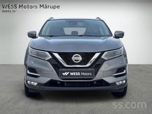Grey Nissan Qashqai 2020 in Riga, with an engine capacity of 1.30 L and mileage of 101 thousand km for 15990 €, photo 6 on AUTOMOTO.COM.LV