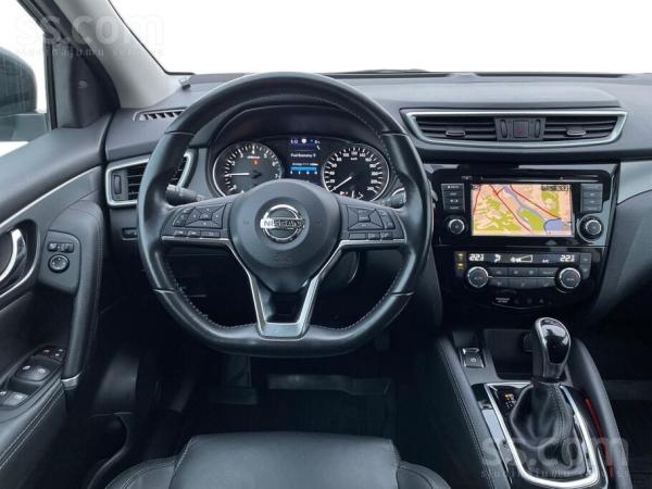 Grey Nissan Qashqai 2020 in Riga, with an engine capacity of 1.30 L and mileage of 101 thousand km for 15990 €, photo 9 on AUTOMOTO.COM.LV