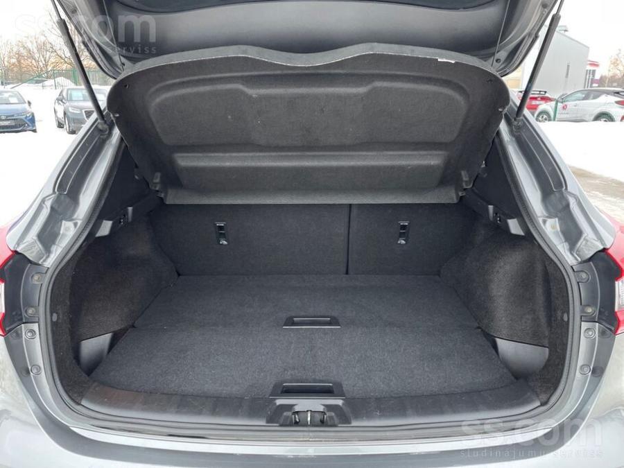 Grey Nissan Qashqai 2020 in Riga, with an engine capacity of 1.30 L and mileage of 101 thousand km for 15990 €, photo 11 on AUTOMOTO.COM.LV