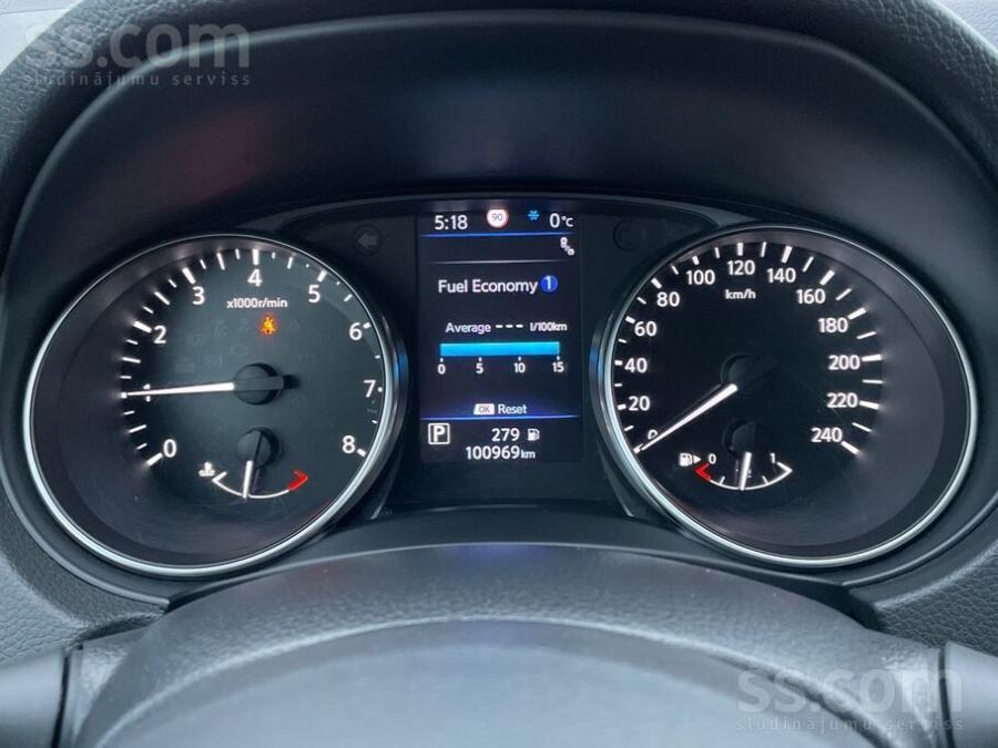 Grey Nissan Qashqai 2020 in Riga, with an engine capacity of 1.30 L and mileage of 101 thousand km for 15990 €, photo 14 on AUTOMOTO.COM.LV