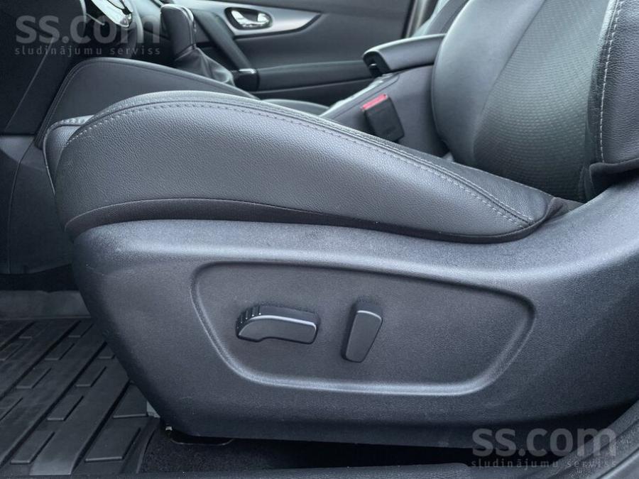 Grey Nissan Qashqai 2020 in Riga, with an engine capacity of 1.30 L and mileage of 101 thousand km for 15990 €, photo 32 on AUTOMOTO.COM.LV