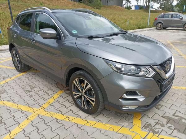 Pelēks Nissan Qashqai 2020 Viļņa, ar dzinēja tilpumu 1.70 L un nobraukumu 165 tūkst. km par 14450 €, foto  vietnē AUTOMOTO.COM.LV