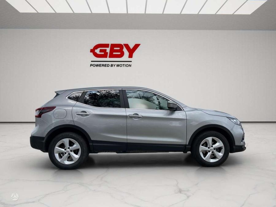 Grey Nissan Qashqai 2020 in Taurage, with an engine capacity of 1.46 L and mileage of 199 thousand km for 11500 €, photo 7 on AUTOMOTO.COM.LV