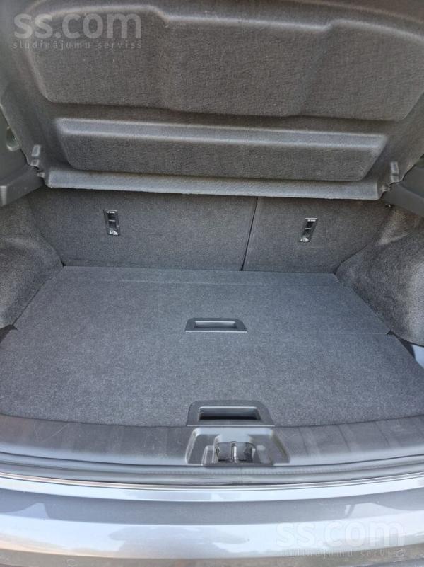 Grey Nissan Qashqai 2020 in Talsi, with an engine capacity of 1.30 L and mileage of 83 thousand km for 17000 €, photo 7 on AUTOMOTO.COM.LV