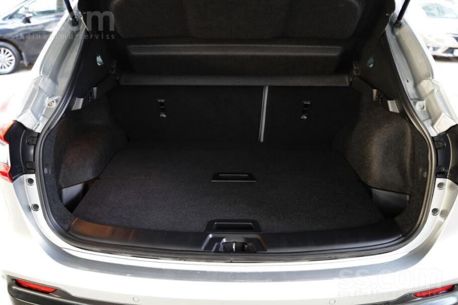 Pelēks Nissan Qashqai 2020 Rīga, ar dzinēja tilpumu 1.30 L un nobraukumu 62 tūkst. km par 16990 €, foto 8 vietnē AUTOMOTO.COM.LV