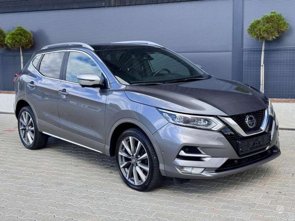 Grey Nissan Qashqai 2020 in Siauliai, with an engine capacity of 1.75 L and mileage of 188 thousand km for 13650 €, photo 6 on AUTOMOTO.COM.LV