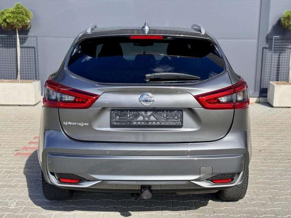 Grey Nissan Qashqai 2020 in Siauliai, with an engine capacity of 1.75 L and mileage of 188 thousand km for 13650 €, photo 10 on AUTOMOTO.COM.LV