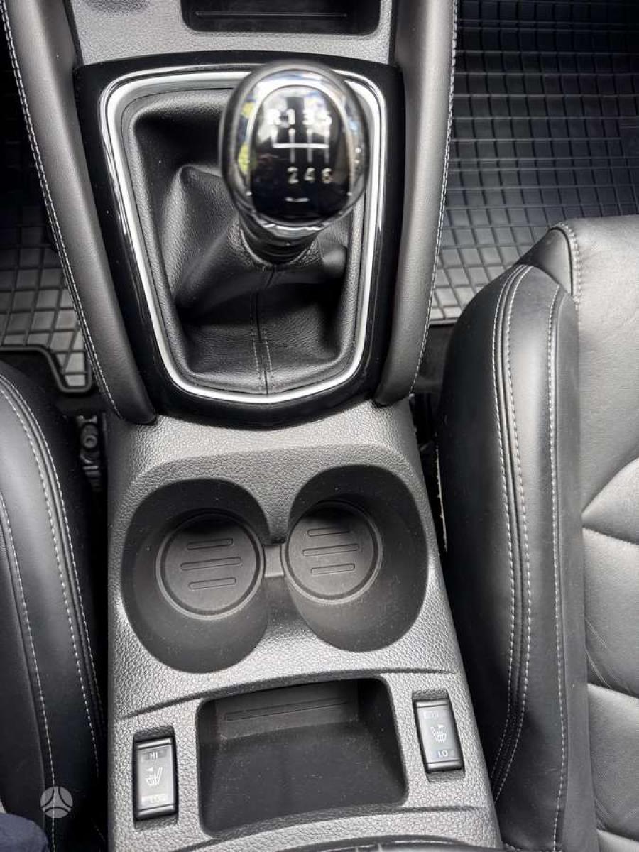 Pelēks Nissan Qashqai 2020 Šauļi, ar dzinēja tilpumu 1.75 L un nobraukumu 188 tūkst. km par 13650 €, foto 27 vietnē AUTOMOTO.COM.LV