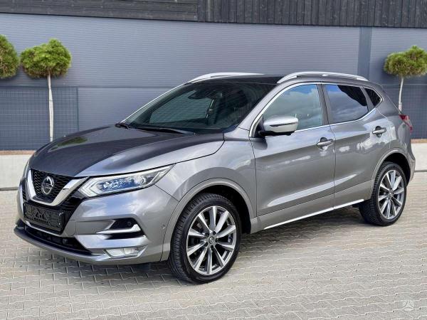 Pelēks Nissan Qashqai 2020 Šauļi, ar dzinēja tilpumu 1.75 L un nobraukumu 188 tūkst. km par 13650 €, foto 1 vietnē AUTOMOTO.COM.LV