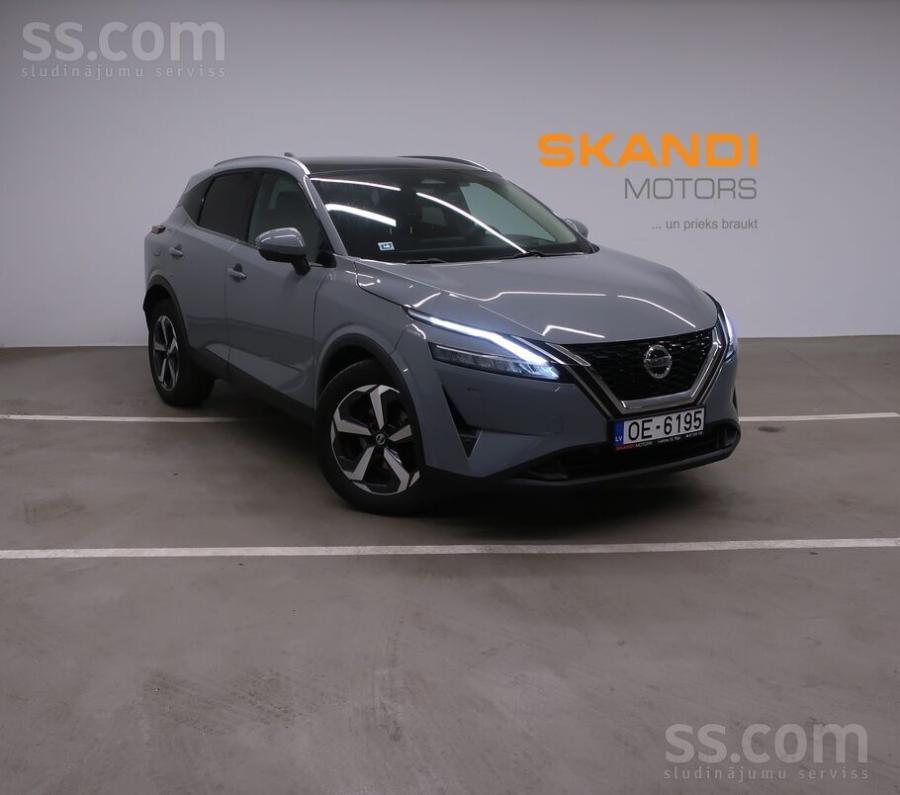 Grey Nissan Qashqai 2021 in Riga, with an engine capacity of 1.30 L and mileage of 58 thousand km for 22490 €, photo 3 on AUTOMOTO.COM.LV