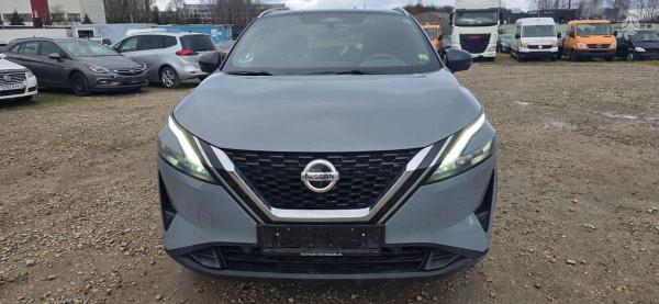 Grey Nissan Qashqai 2021 in Kaunas, with an engine capacity of 1.33 L and mileage of 205 thousand km for 18755 €, photo 2 on AUTOMOTO.COM.LV