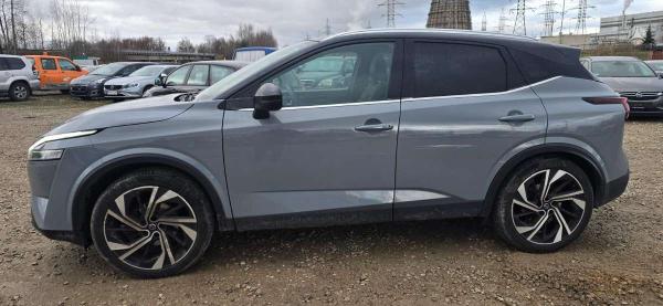 Grey Nissan Qashqai 2021 in Kaunas, with an engine capacity of 1.33 L and mileage of 205 thousand km for 18755 €, photo 3 on AUTOMOTO.COM.LV