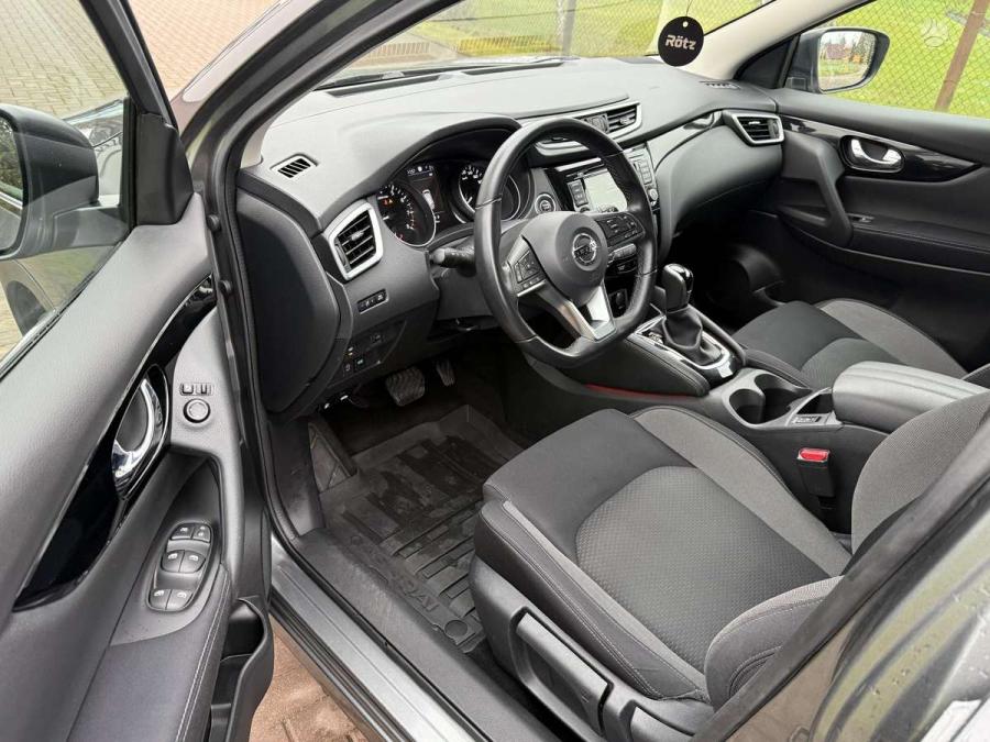 Pelēks Nissan Qashqai 2021 Kelmė, ar dzinēja tilpumu 1.33 L un nobraukumu 82 tūkst. km par 14500 €, foto 8 vietnē AUTOMOTO.COM.LV