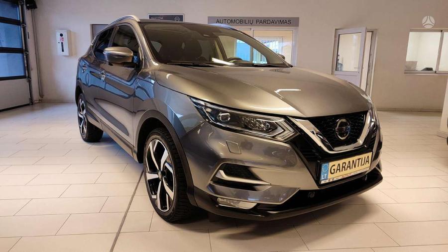 Grey Nissan Qashqai 2021 in Siauliai, with an engine capacity of 1.33 L and mileage of 73 thousand km for 16800 €, photo 3 on AUTOMOTO.COM.LV