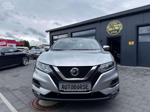 Pelēks Nissan Qashqai 2021 Kauņa, ar dzinēja tilpumu 1.30 L un nobraukumu 47 tūkst. km par 22745 €, foto 2 vietnē AUTOMOTO.COM.LV