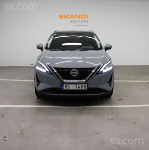 Grey Nissan Qashqai 2021 in Riga, with an engine capacity of 1.30 L and mileage of 53 thousand km for 21990 €, photo 2 on AUTOMOTO.COM.LV