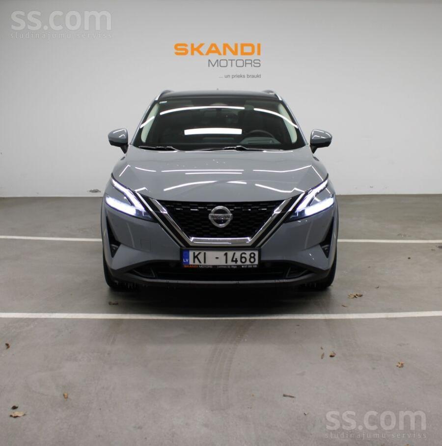 Grey Nissan Qashqai 2021 in Riga, with an engine capacity of 1.30 L and mileage of 53 thousand km for 21990 €, photo 2 on AUTOMOTO.COM.LV