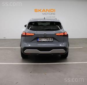 Grey Nissan Qashqai 2021 in Riga, with an engine capacity of 1.30 L and mileage of 53 thousand km for 21990 €, photo 5 on AUTOMOTO.COM.LV