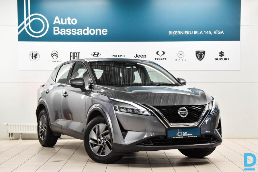 Grey Nissan Qashqai 2021 in Riga, with an engine capacity of 1.40 L and mileage of 56 thousand km for 19290 €, photo 3 on AUTOMOTO.COM.LV