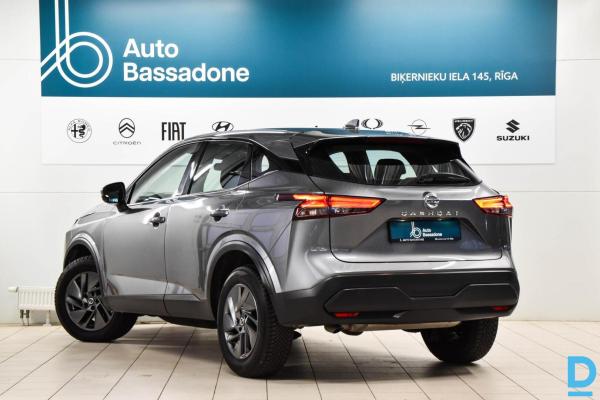 Pelēks Nissan Qashqai 2021 Rīga, ar dzinēja tilpumu 1.40 L un nobraukumu 56 tūkst. km par 19290 €, foto 4 vietnē AUTOMOTO.COM.LV
