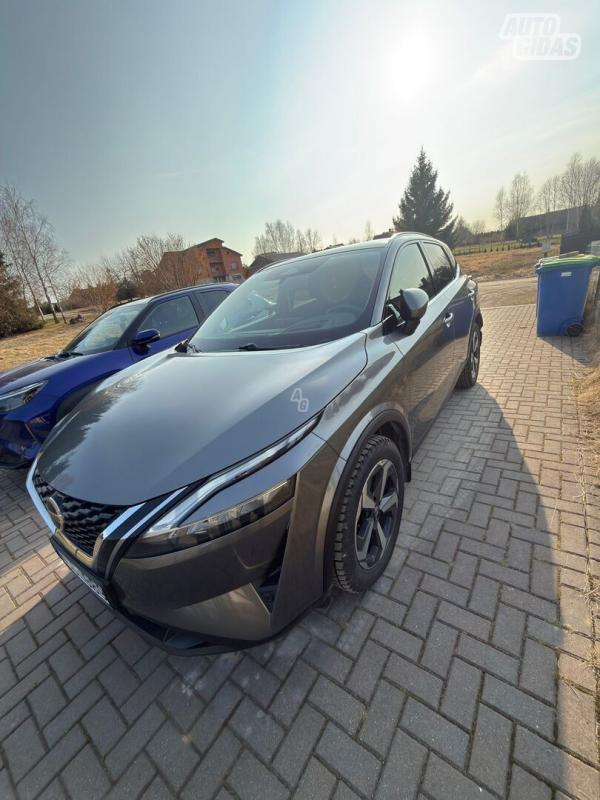 Pelēks Nissan Qashqai 2021 Šauļi, ar dzinēja tilpumu 1.30 L un nobraukumu 63 tūkst. km par 19000 €, foto 2 vietnē AUTOMOTO.COM.LV