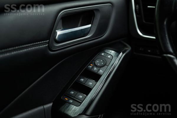 Pelēks Nissan Qashqai 2021 Tukums, ar dzinēja tilpumu 1.30 L un nobraukumu 80 tūkst. km par 18888 €, foto 8 vietnē AUTOMOTO.COM.LV