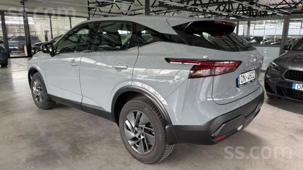 Grey Nissan Qashqai 2021 in Riga, with an engine capacity of 1.30 L and mileage of 41 thousand km for 18900 €, photo 3 on AUTOMOTO.COM.LV