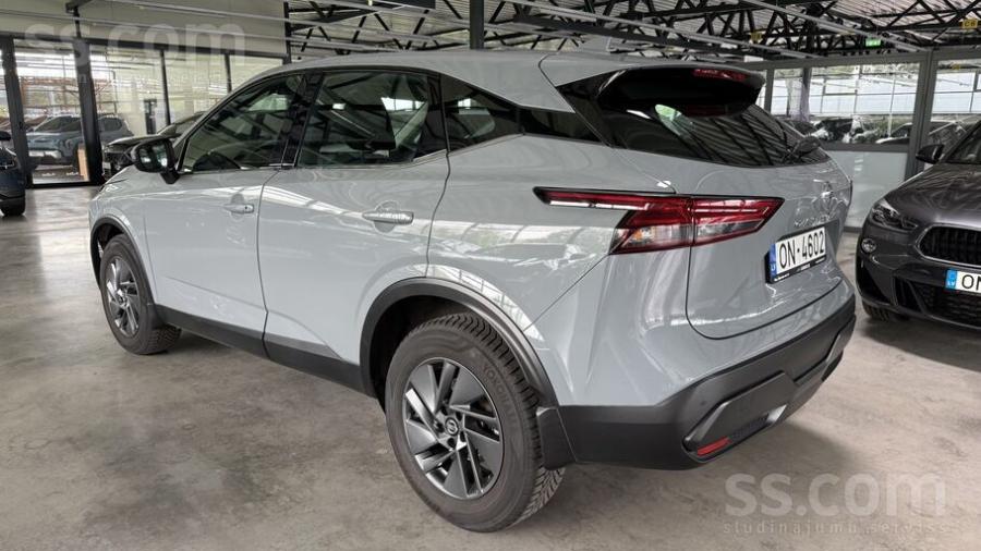 Pelēks Nissan Qashqai 2021 Rīga, ar dzinēja tilpumu 1.30 L un nobraukumu 41 tūkst. km par 18900 €, foto 4 vietnē AUTOMOTO.COM.LV