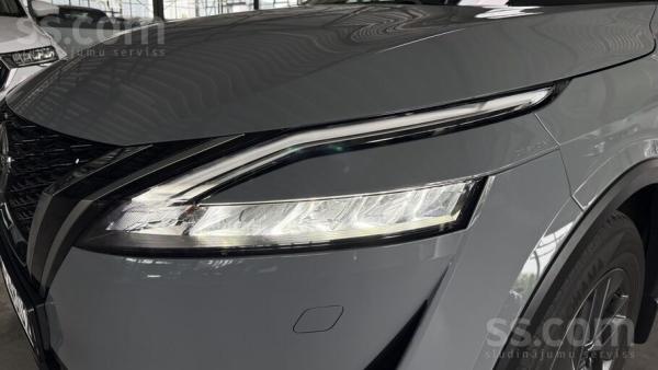 Grey Nissan Qashqai 2021 in Riga, with an engine capacity of 1.30 L and mileage of 41 thousand km for 18900 €, photo 8 on AUTOMOTO.COM.LV