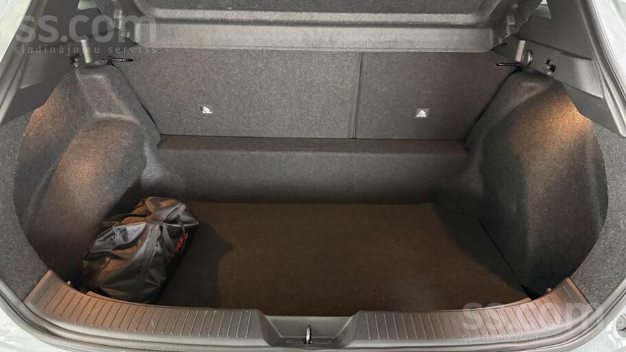 Pelēks Nissan Qashqai 2021 Rīga, ar dzinēja tilpumu 1.30 L un nobraukumu 41 tūkst. km par 18900 €, foto 14 vietnē AUTOMOTO.COM.LV