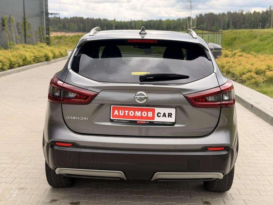Grey Nissan Qashqai 2021 in Vilnius, with an engine capacity of 1.33 L and mileage of 103 thousand km for 14950 €, photo 7 on AUTOMOTO.COM.LV