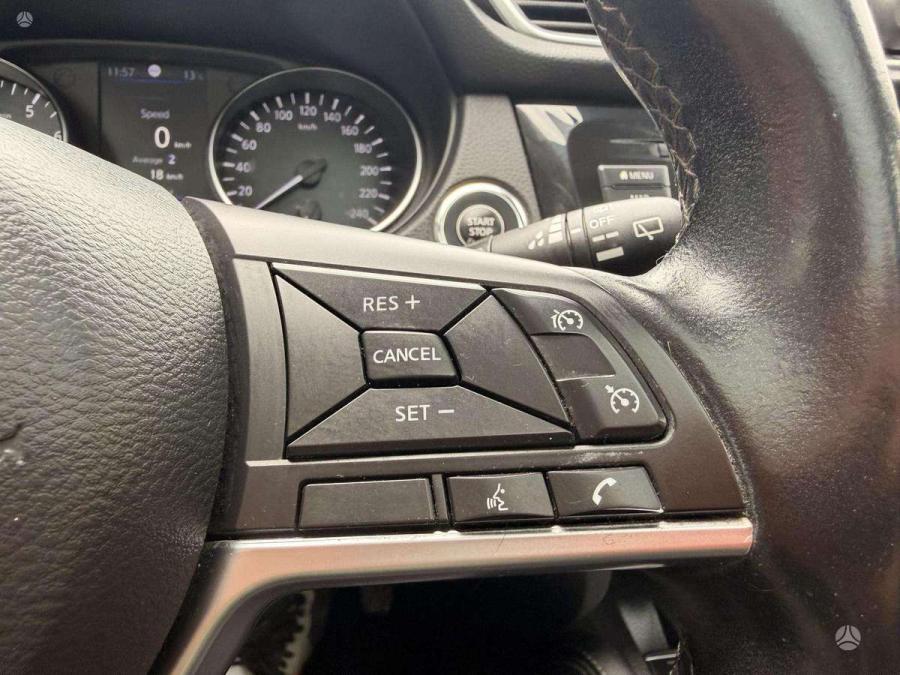Grey Nissan Qashqai 2021 in Vilnius, with an engine capacity of 1.33 L and mileage of 103 thousand km for 14950 €, photo 29 on AUTOMOTO.COM.LV