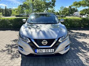 Pelēks Nissan Qashqai 2021 Jelgava, ar dzinēja tilpumu 1.30 L un nobraukumu 0 tūkst. km par 16500 €, foto  vietnē AUTOMOTO.COM.LV