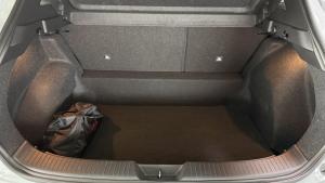 Grey Nissan Qashqai 2021 in Riga, with an engine capacity of 1.30 L and mileage of 41 thousand km for 1890000 €, photo 13 on AUTOMOTO.COM.LV