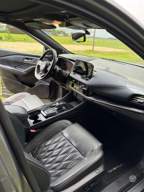 Pelēks Nissan Qashqai 2021 Panevēža, ar dzinēja tilpumu 1.33 L un nobraukumu 208 tūkst. km par 16400 €, foto 5 vietnē AUTOMOTO.COM.LV