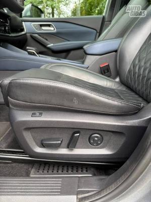 Grey Nissan Qashqai 2021 in Panevezys, with an engine capacity of 1.30 L and mileage of 208 thousand km for 16400 €, photo 24 on AUTOMOTO.COM.LV