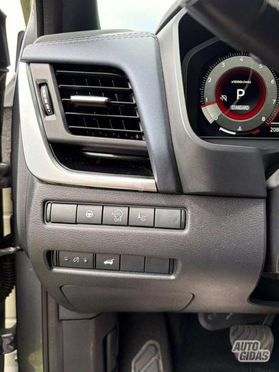 Grey Nissan Qashqai 2021 in Panevezys, with an engine capacity of 1.30 L and mileage of 208 thousand km for 16400 €, photo 26 on AUTOMOTO.COM.LV